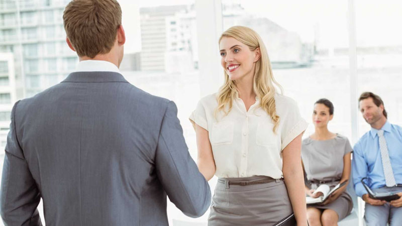 How to style the perfect interview clothes to make an impression ...